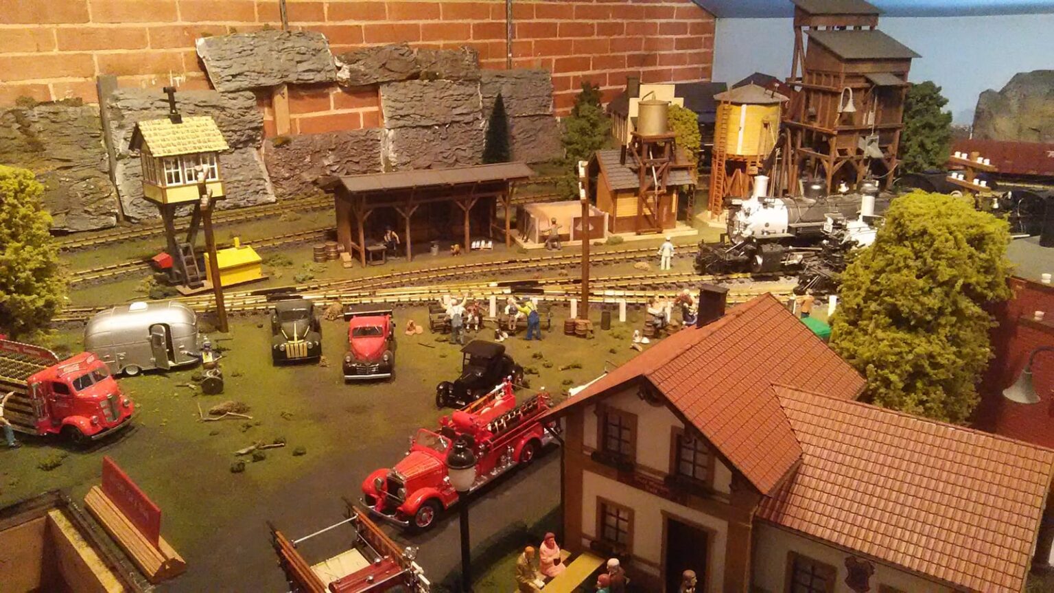 Research Modern Era Train Layouts | Train Collectors Association