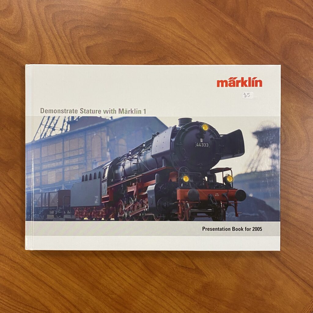 Demonstrate Stature with Marklin 1 - Train Collectors Association